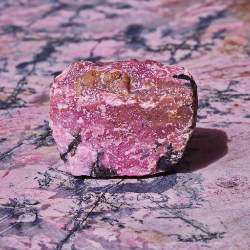 The Ultimate Crystal Guide to Rhodonite: Meaning, Healing Properties ...